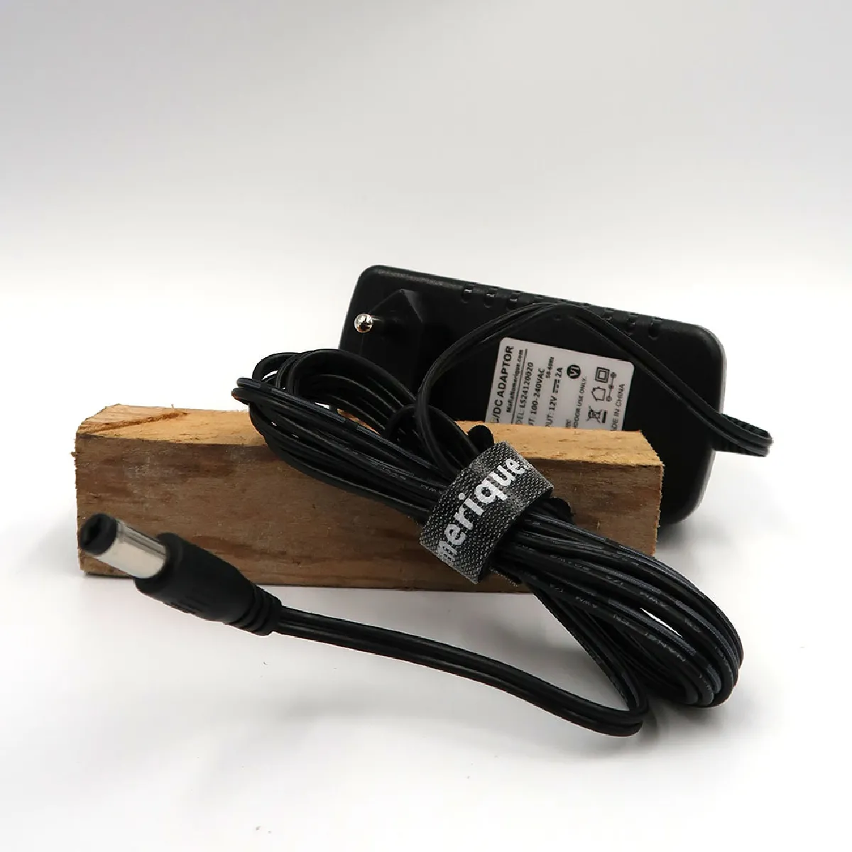 MAFIANUMERIQUE Belkin F1DS104U Adaptateur Secteur 9V - Adaptateur ...